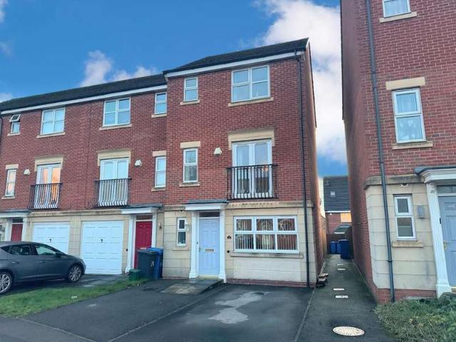 3 Bedroom Semi Detached House