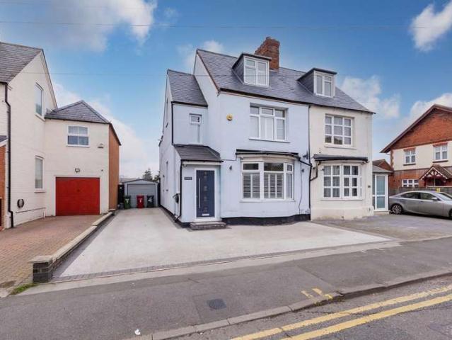 3 Bedroom Semi Detached House