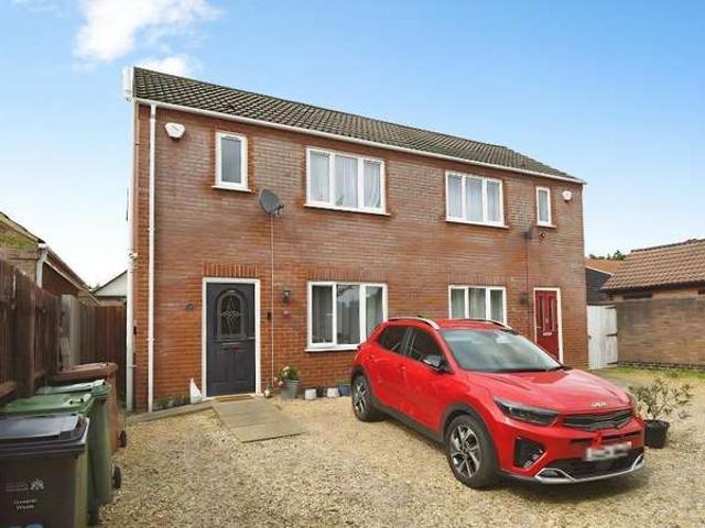3 Bedroom Semi Detached House