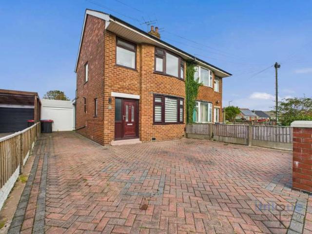 3 Bedroom Semi Detached House