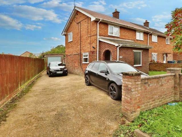 3 Bedroom Semi Detached House