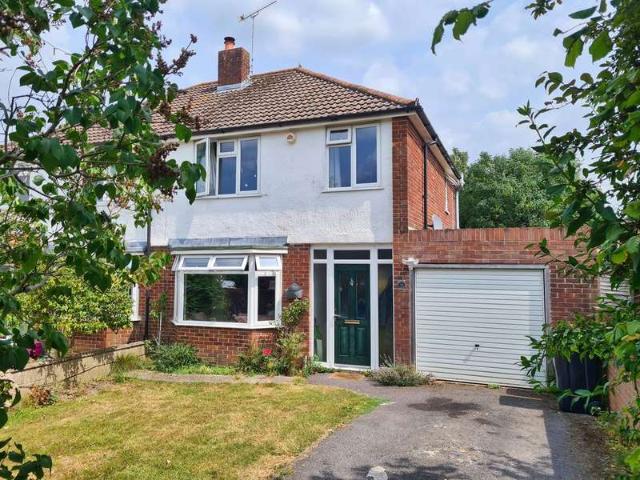 3 Bedroom Semi Detached House