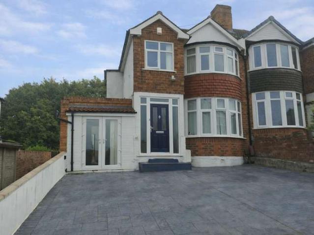 3 Bedroom Semi Detached House