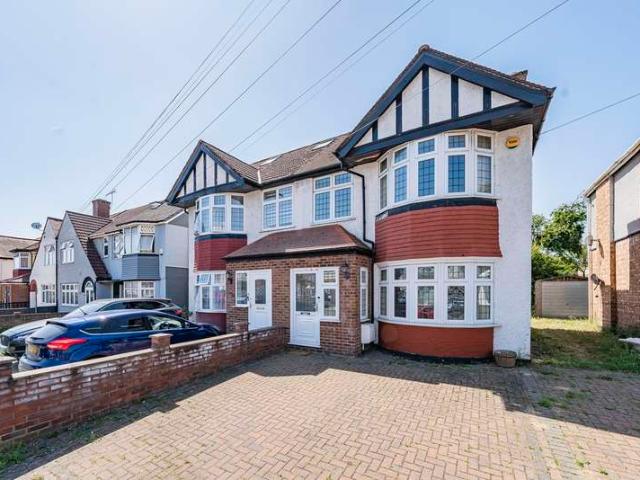 3 Bedroom Semi Detached House