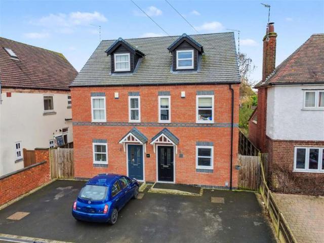 3 Bedroom Semi Detached House