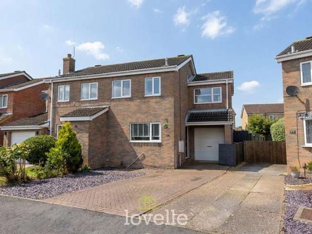 3 Bedroom Semi Detached House