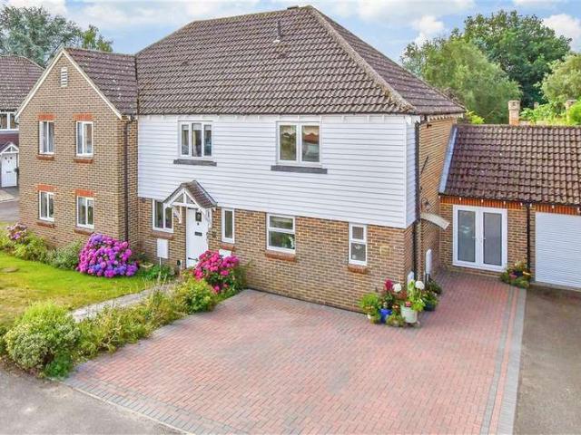 3 Bedroom Semi Detached House