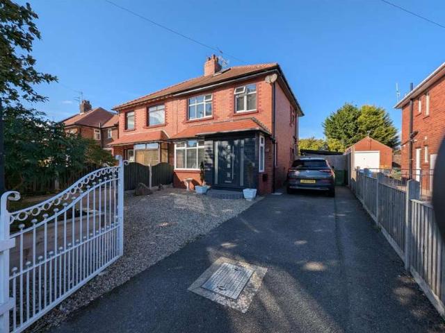 3 Bedroom Semi Detached House