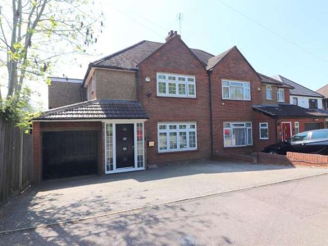 3 Bedroom Semi Detached House