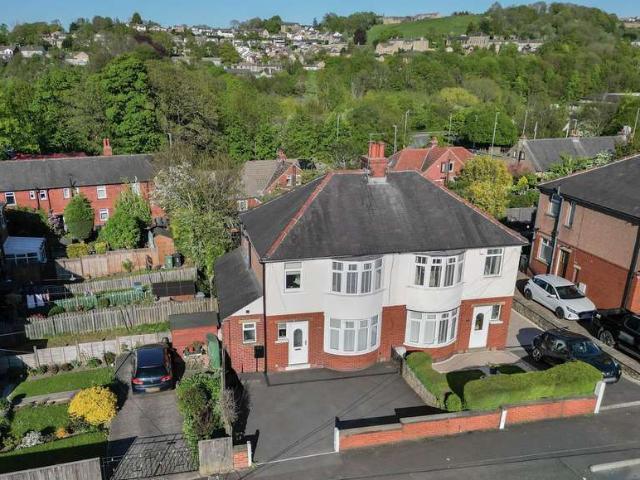 3 Bedroom Semi Detached House