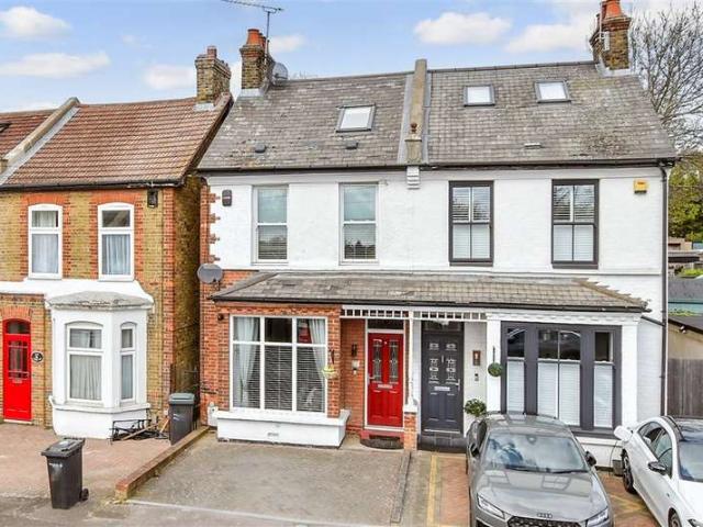 3 Bedroom Semi Detached House