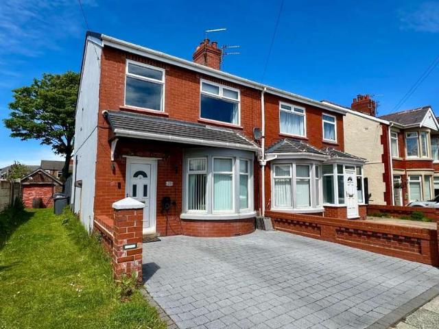 3 Bedroom Semi Detached House