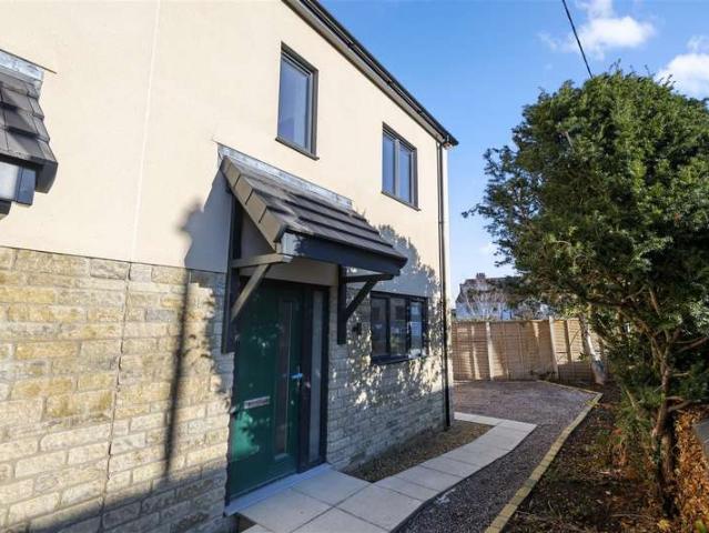 3 Bedroom Semi Detached House