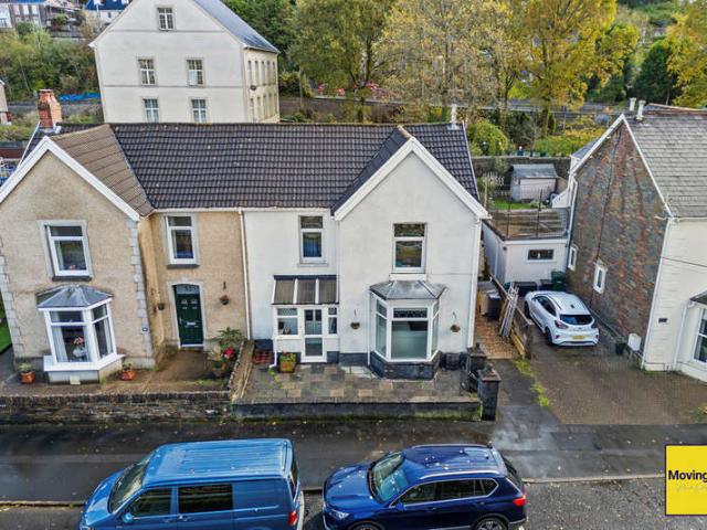 3 Bedroom Semi Detached House