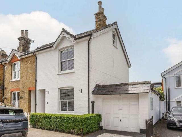 3 Bedroom Semi Detached House