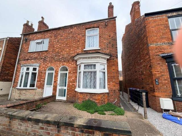 3 Bedroom Semi Detached House