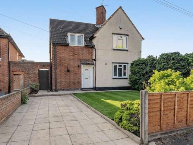 3 Bedroom Semi Detached House