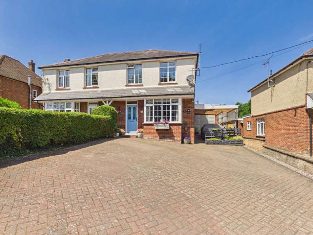 3 Bedroom Semi Detached House