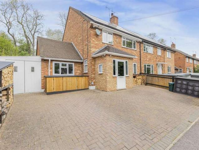 3 Bedroom Semi Detached House