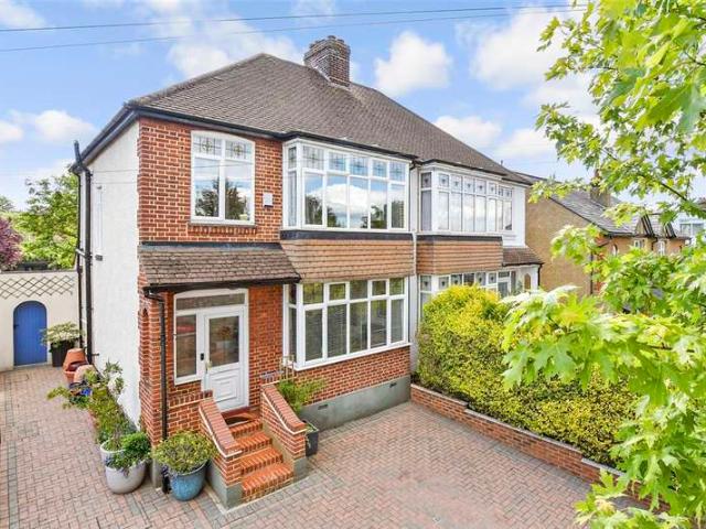 3 Bedroom Semi Detached House