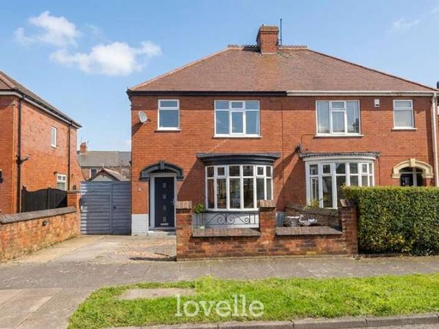 3 Bedroom Semi Detached House