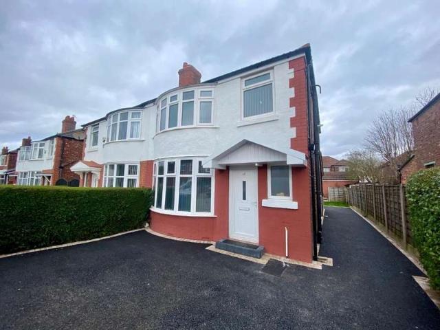 3 Bedroom Semi Detached House