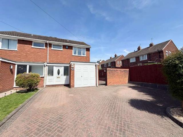 3 Bedroom Semi Detached House