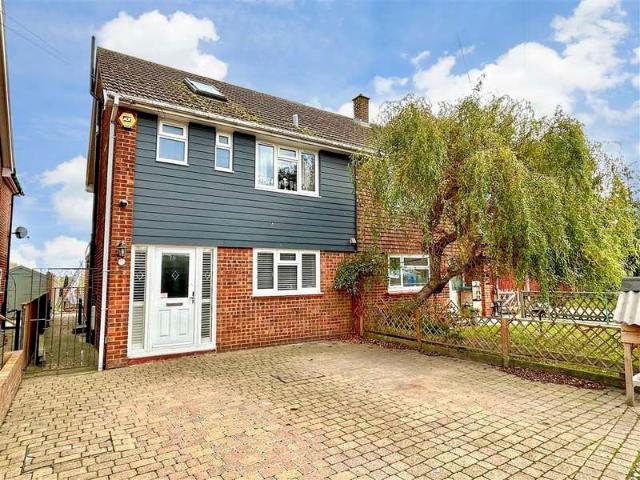 3 Bedroom Semi Detached House