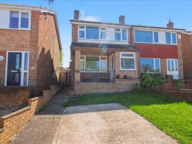 3 Bedroom Semi Detached House
