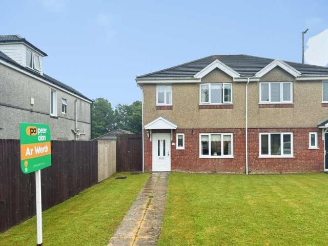 3 Bedroom Semi Detached House