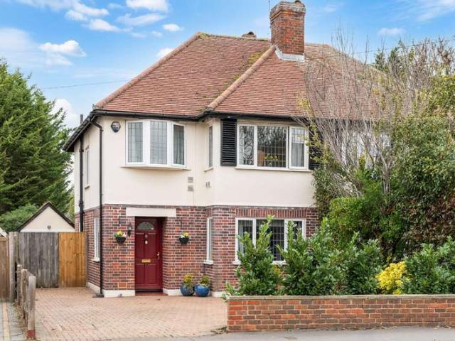 3 Bedroom Semi Detached House