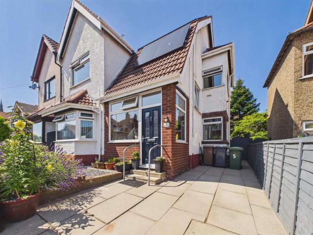 3 Bedroom Semi Detached House