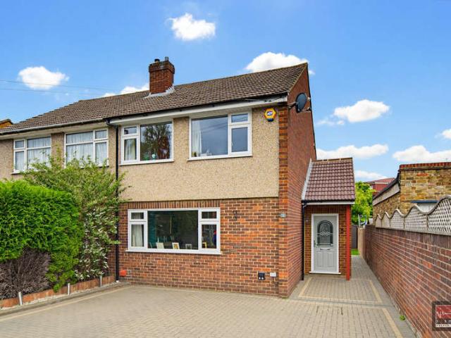 3 Bedroom Semi Detached House