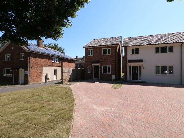 3 Bedroom Semi Detached House