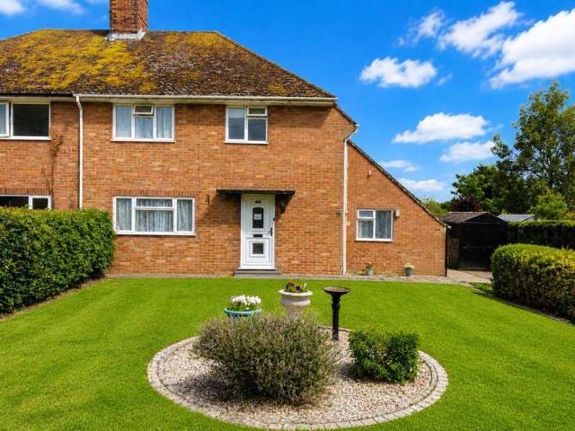 3 Bedroom Semi Detached House