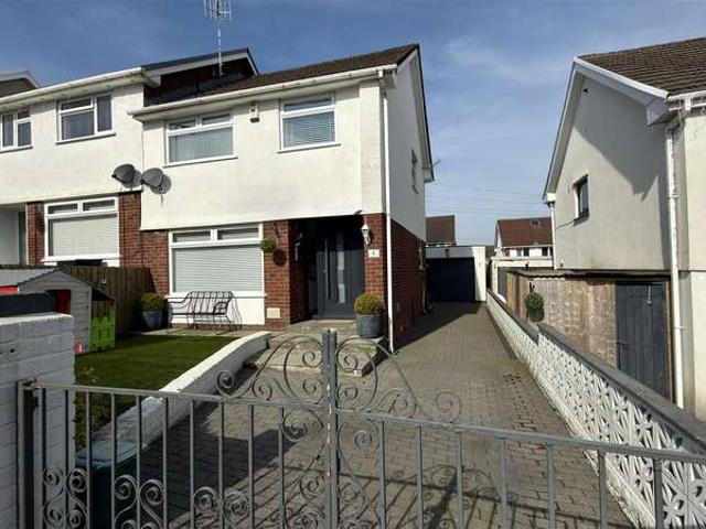 3 Bedroom Semi Detached House