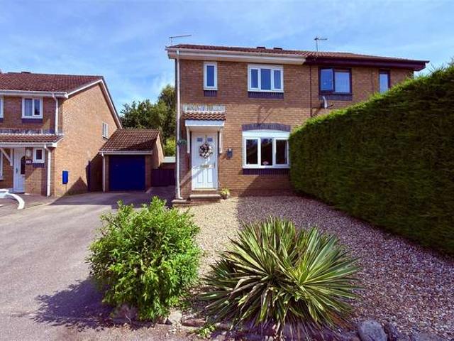 3 Bedroom Semi Detached House