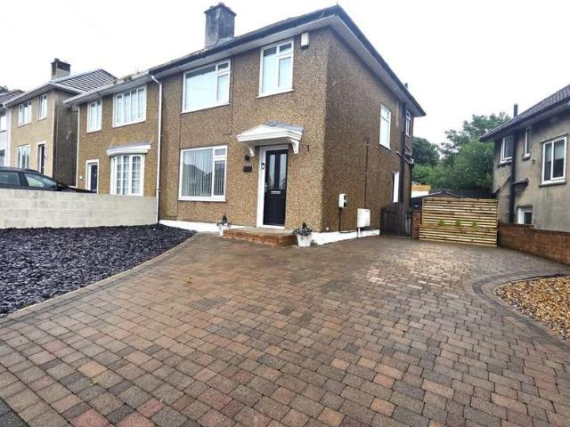 3 Bedroom Semi Detached House