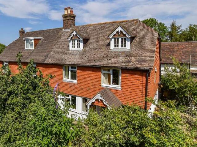 3 Bedroom Semi Detached House