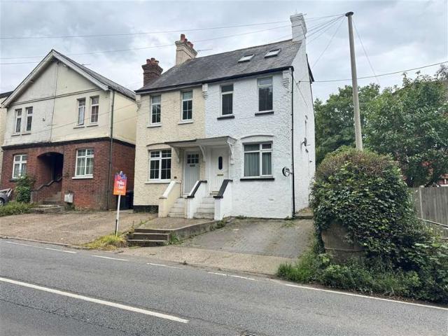 3 Bedroom Semi Detached House
