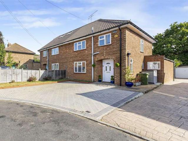 3 Bedroom Semi Detached House