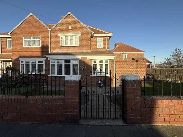 3 Bedroom Semi Detached House