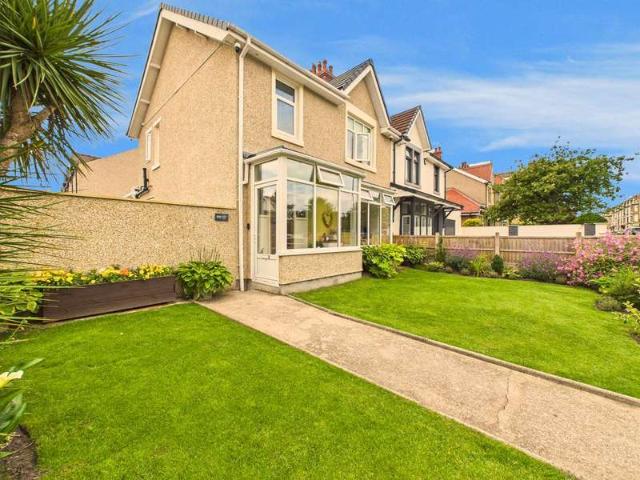 3 Bedroom Semi Detached House
