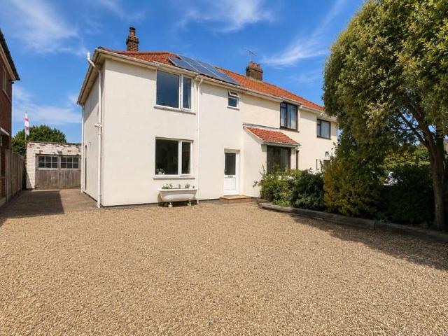 3 Bedroom Semi Detached House