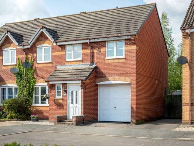 3 Bedroom Semi Detached House