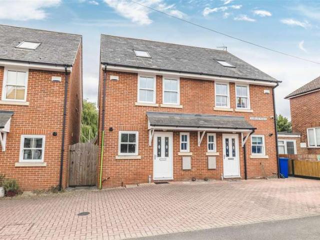 3 Bedroom Semi Detached House