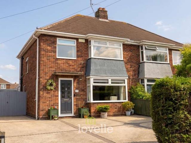 3 Bedroom Semi Detached House