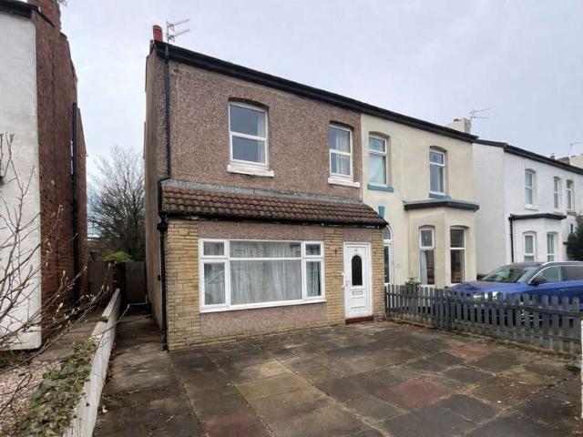 3 Bedroom Semi Detached House