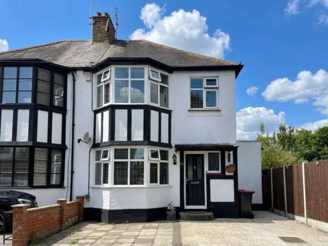 3 Bedroom Semi Detached House
