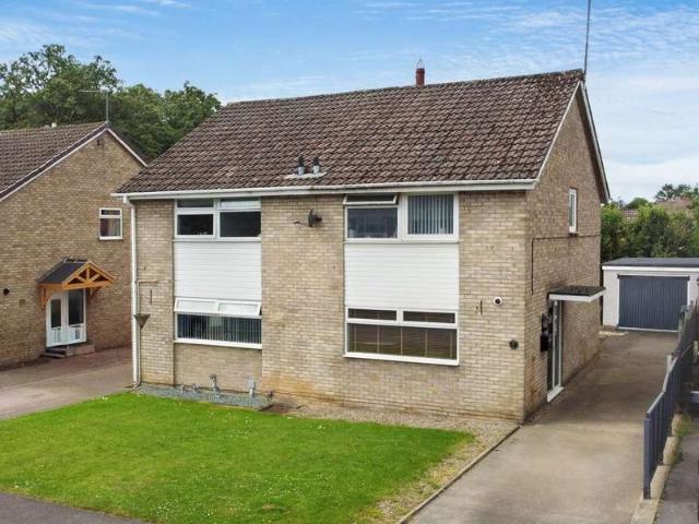3 Bedroom Semi Detached House